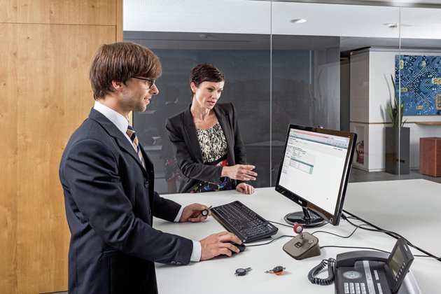 eCLIQ Control Key (C-Key) | MUL-T-LOCK